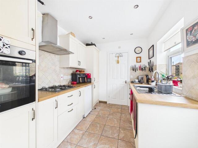 House 2 Bedroom For Sale Gloucester Gloucestershire 250000 ES99840465