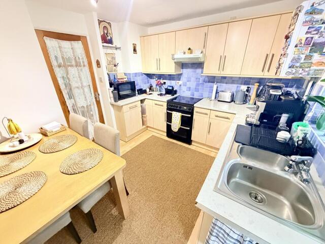 House 2 Bedroom For Sale Grays Essex 333000 ELS101996242