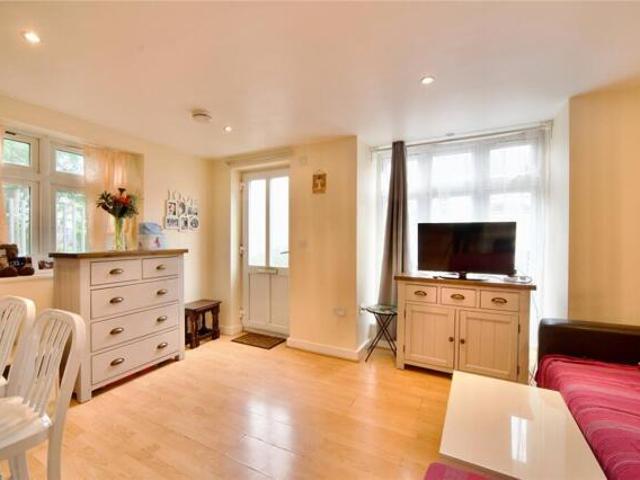 House 2 Bedroom For Sale Grays Thurrock 280000 ES98477553