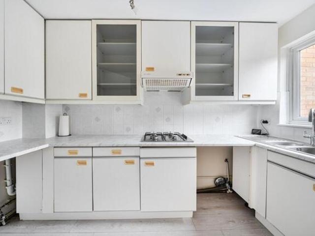 House 2 Bedroom For Sale Guildford Surrey 380000 ELS100881627