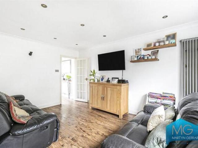 House 2 Bedroom For Sale Enfield Greater London 500000 ELS101676655