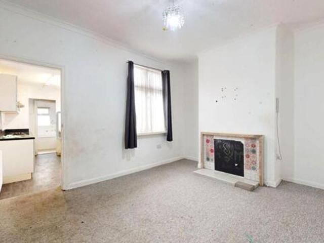 House 2 Bedroom For Sale Enfield Greater London 275000 ES98903614