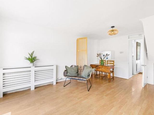House 2 Bedroom For Sale East Grinstead West Sussex 335000 ELS98648993