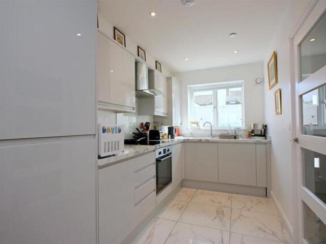 House 2 Bedroom For Sale Eastbourne East Sussex 300000 ES100398257