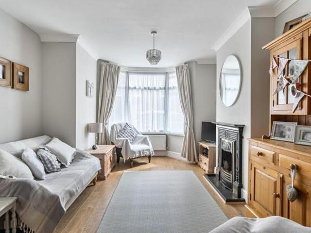 House 2 Bedroom For Sale Epsom Surrey 499999 ES101743342