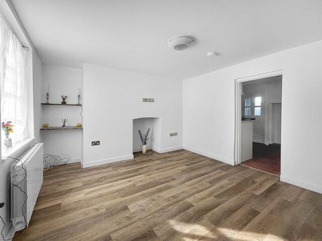 House 2 Bedroom For Sale Essex Essex 235000 ELS99237273