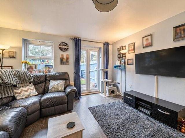 House 2 Bedroom For Sale Farnborough Hampshire 182500 ES100456768