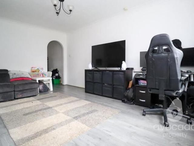 House 2 Bedroom For Sale Farnborough Hampshire 325000 ES100057827