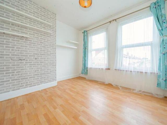 House 2 Bedroom For Sale Hounslow Greater London 415000 ELS101351976