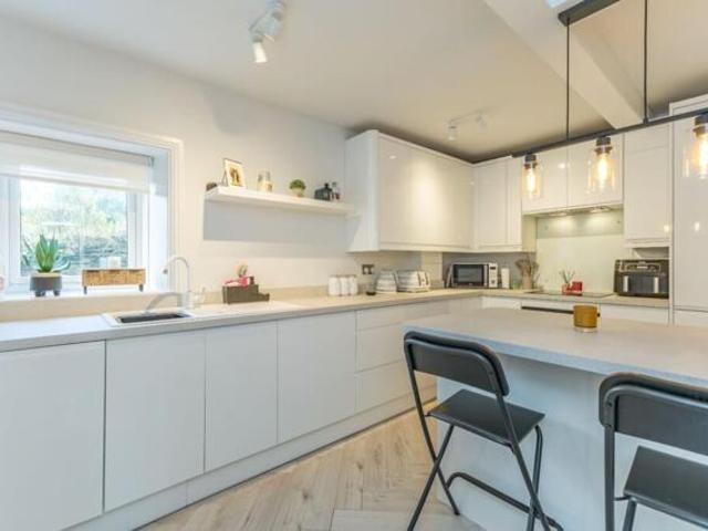 House 2 Bedroom For Sale Holmfirth Kirklees 240000 ELS101892142