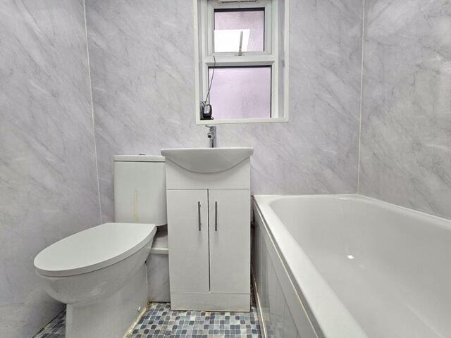 House 2 Bedroom For Sale Hayes Greater London 430000 ES100456304