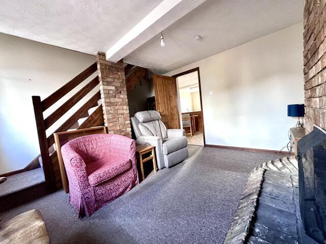 House 2 Bedroom For Sale Haddenham Buckinghamshire 215000 ES98204874