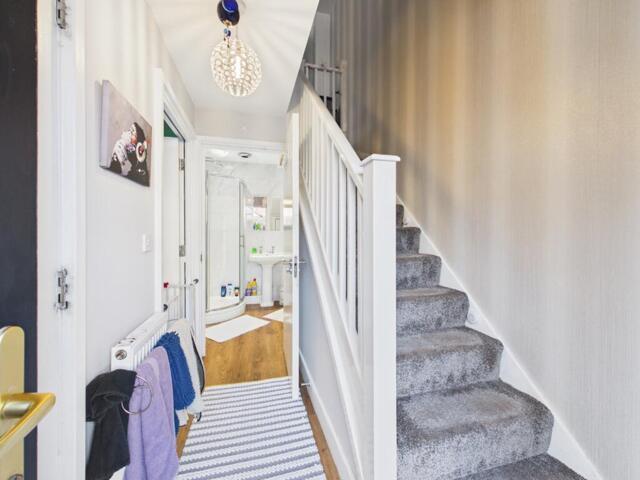 House 2 Bedroom For Sale Hull City Of Kingston upon Hull 135000 ES100425996