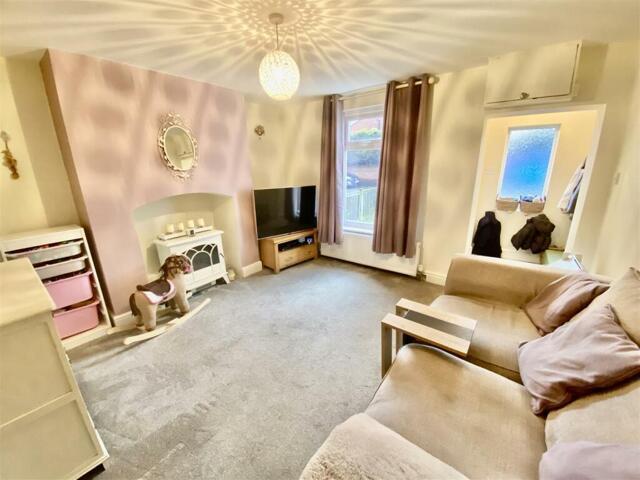 House 2 Bedroom For Sale Old Wrexham Road Old Wrexham Road 180000 ES90057011