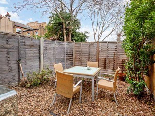 House 2 Bedroom For Sale London England 573699 ES99276438