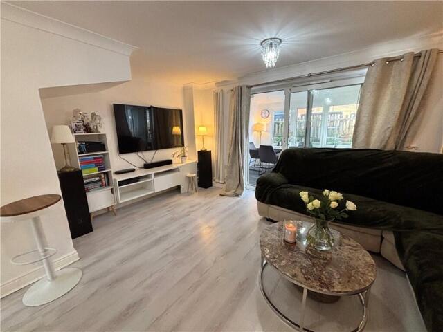 House 2 Bedroom For Sale Londres Greater London 325000 ES98477619