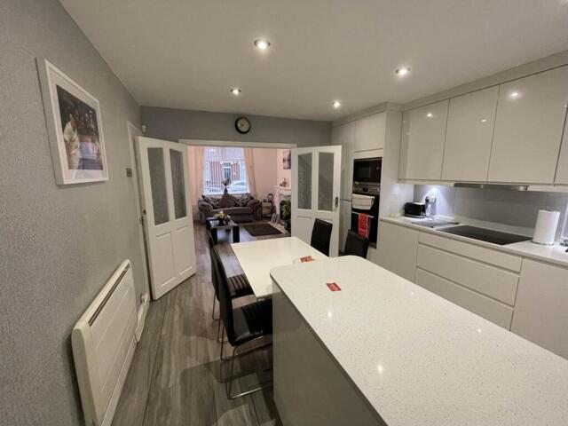 House 2 Bedroom For Sale Lancs Oldham 180000 ES98903328