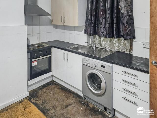 House 2 Bedroom For Sale Leeds West Yorkshire 80000 ELS100615046
