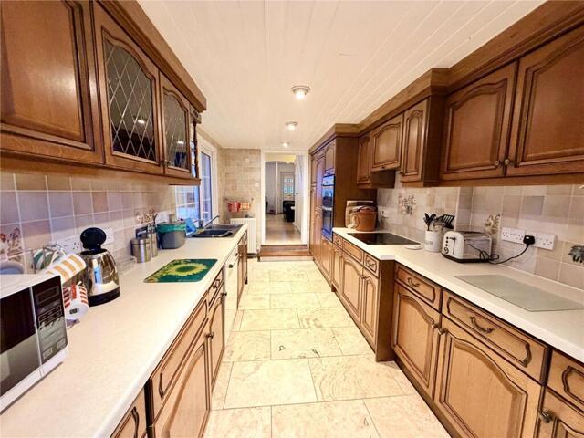 House 2 Bedroom For Sale Lymington Hampshire 395000 ELS100096967