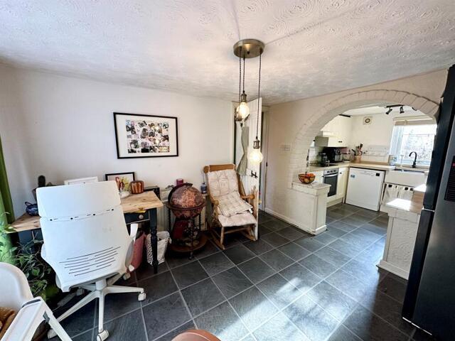 House 2 Bedroom For Sale Manea Cambridgeshire 200000 ES98612397