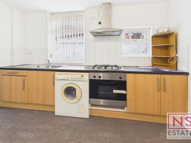 House 2 Bedroom For Sale Middlesbrough Middlesbrough 90000 ES99736033