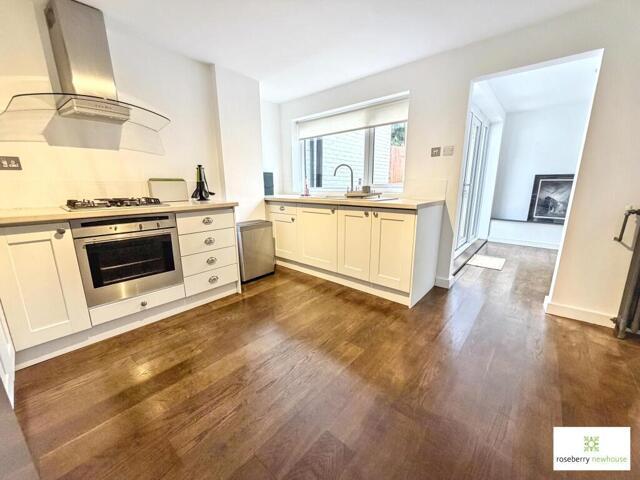 House 2 Bedroom For Sale North Yorkshire North Yorkshire 275000 ES100685064