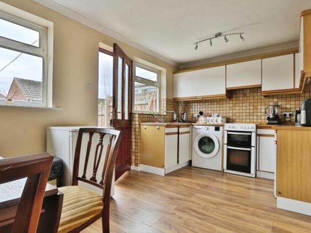 House 2 Bedroom For Sale North Yorkshire East Riding Of Yorkshire 170000 ES99736042