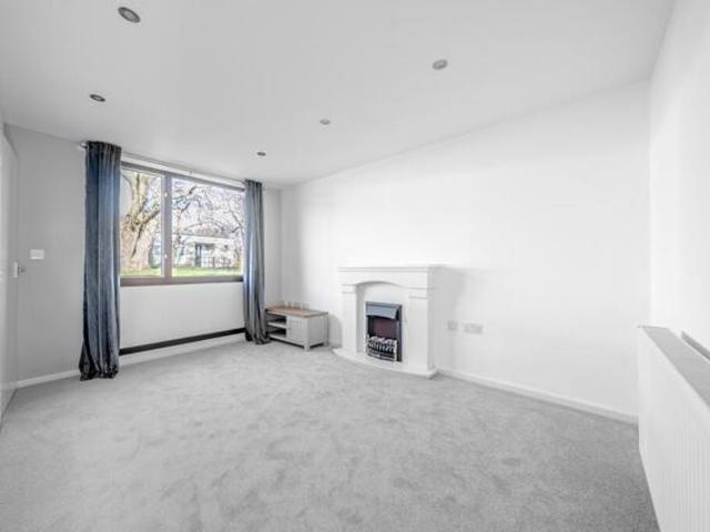 House 2 Bedroom For Sale North Yorkshire Leeds 135000 ES100786505