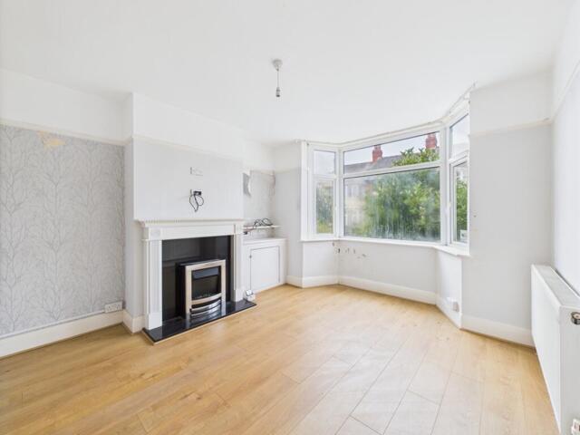 House 2 Bedroom For Sale Northampton Northamptonshire 180000 ES101677382