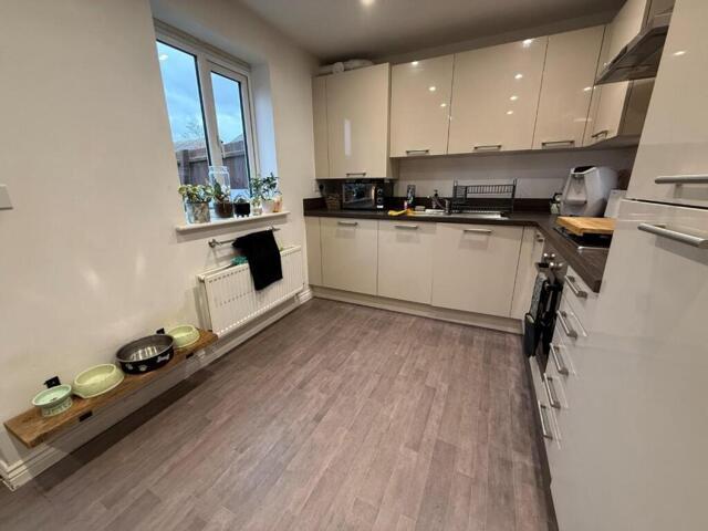 House 2 Bedroom For Sale Northampton Northamptonshire 182000 ES101674868