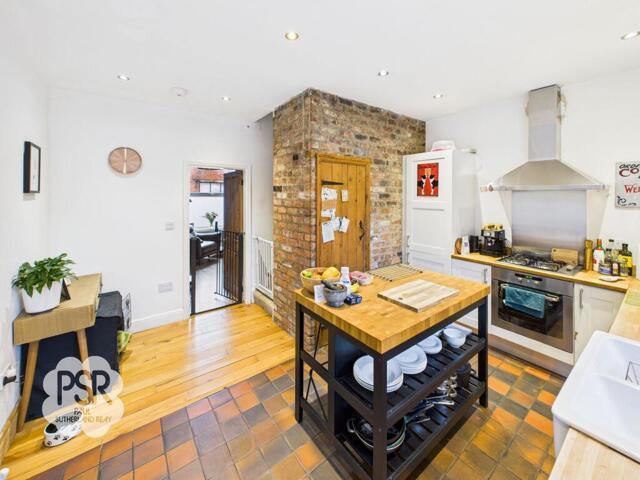 House 2 Bedroom For Sale New Mills Derbyshire 250000 ES99951999