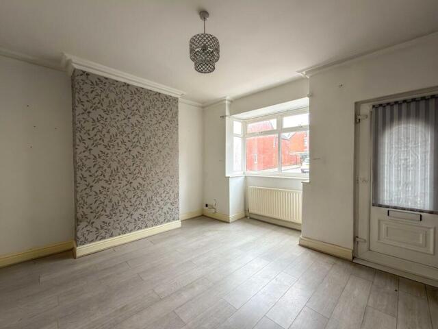 House 2 Bedroom For Sale Nuneaton Warwickshire 100000 ELS100456319
