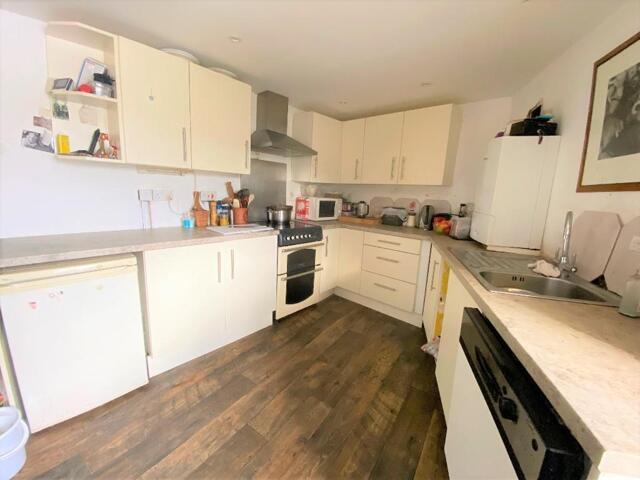 House 2 Bedroom For Sale Somerset Somerset 175000 ES87555974