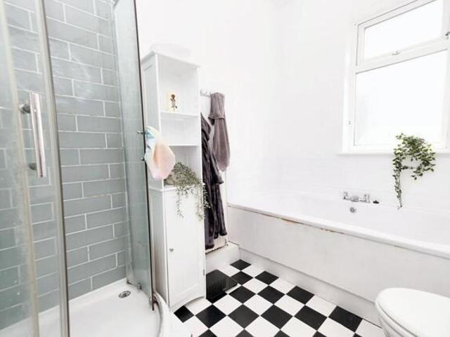 House 2 Bedroom For Sale Salford Salford 190000 ELS98477647