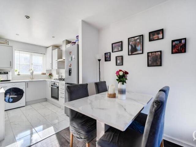 House 2 Bedroom For Sale Sittingbourne Kent 260000 ELS101316082