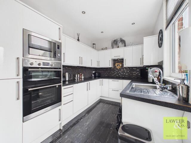 House 2 Bedroom For Sale Stockport Stockport 250000 ELS101675329