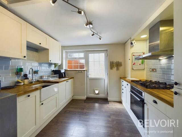 House 2 Bedroom For Sale Stone Staffordshire 187000 ELS99840562