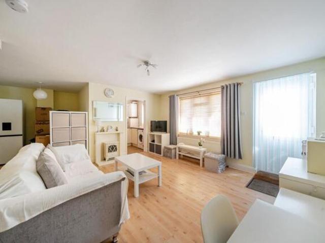 House 2 Bedroom For Sale Surrey Surrey 300000 ELS100649163