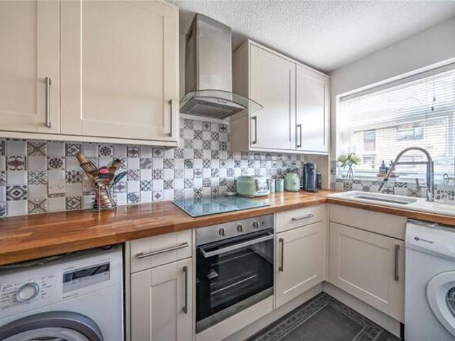House 2 Bedroom For Sale Surrey Surrey 315000 ELS99952239