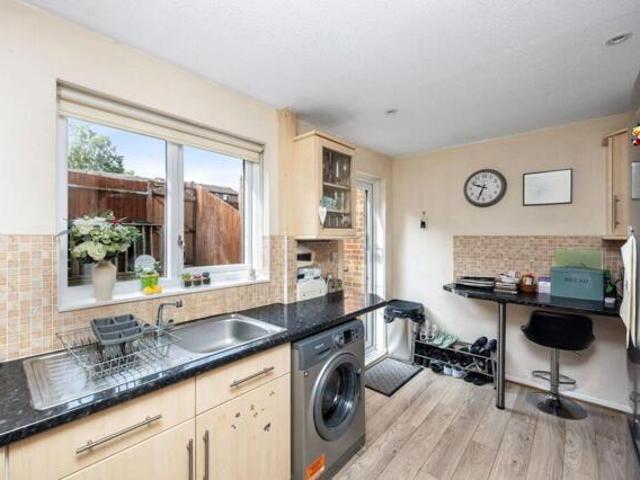 House 2 Bedroom For Sale Surrey West Sussex 290000 ES99475738