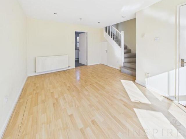 House 2 Bedroom For Sale Surrey West Sussex 350000 ES100649136