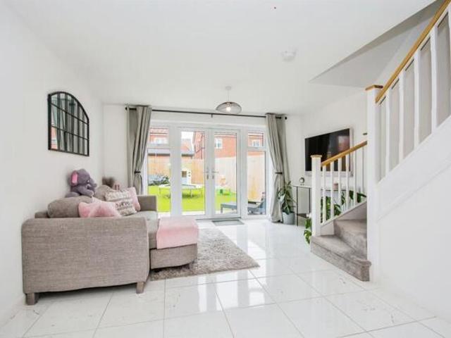 House 2 Bedroom For Sale Peterborough Cambridgeshire 240000 ES98800874