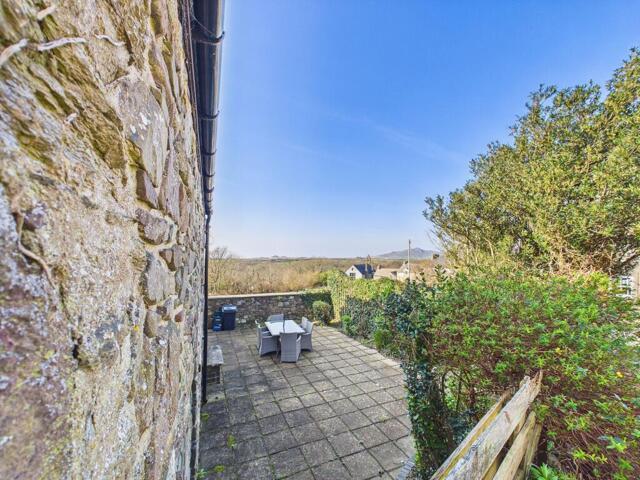 House 2 Bedroom For Sale Pembrokeshire Pembrokeshire 390000 ES101025290