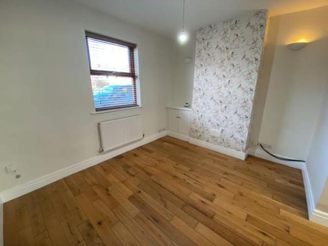 House 2 Bedroom For Sale Preston Lancashire 110000 ES101677999