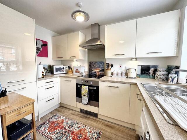 House 2 Bedroom For Sale Rogerstone Rogerstone 235000 ELS100058170
