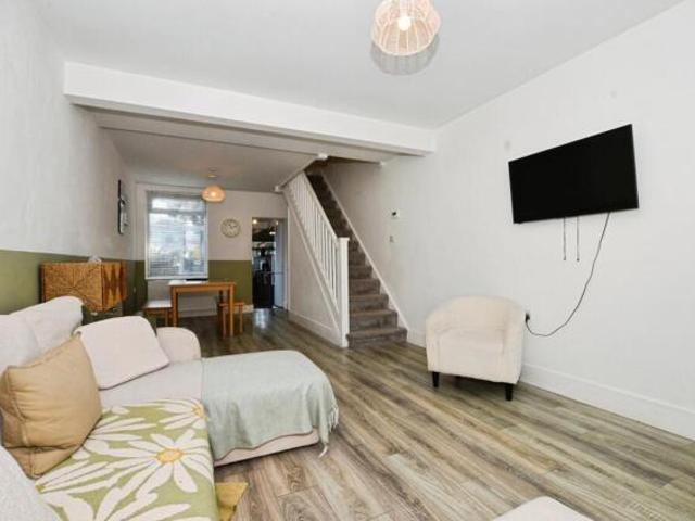 House 2 Bedroom For Sale Watford Hertfordshire 450000 ES100132429