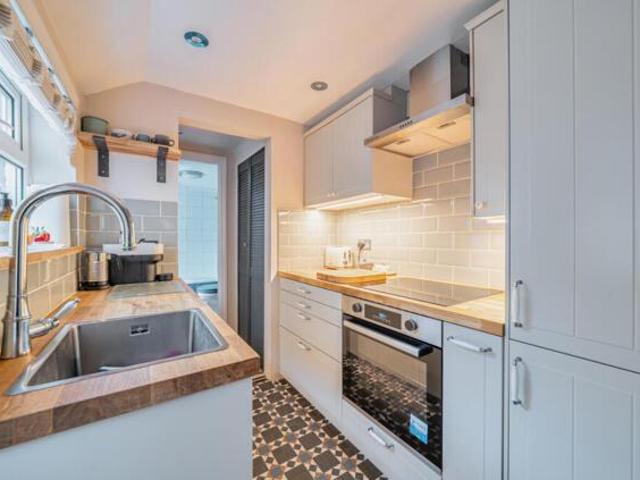 House 2 Bedroom For Sale Weybridge Surrey 500000 ES100158637