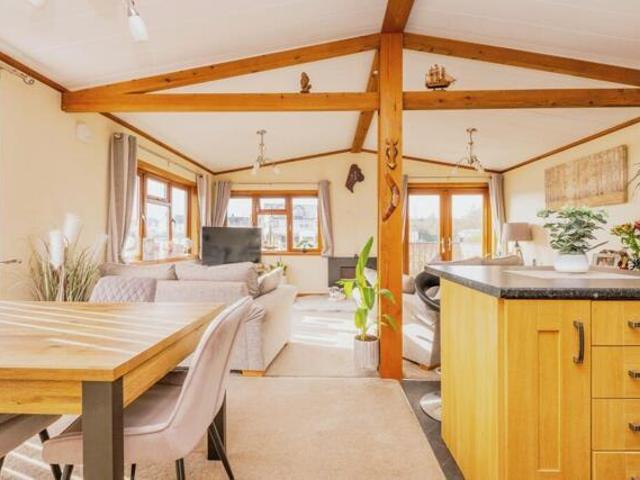 House 2 Bedroom For Sale West Sussex West Sussex 250000 ES98612653