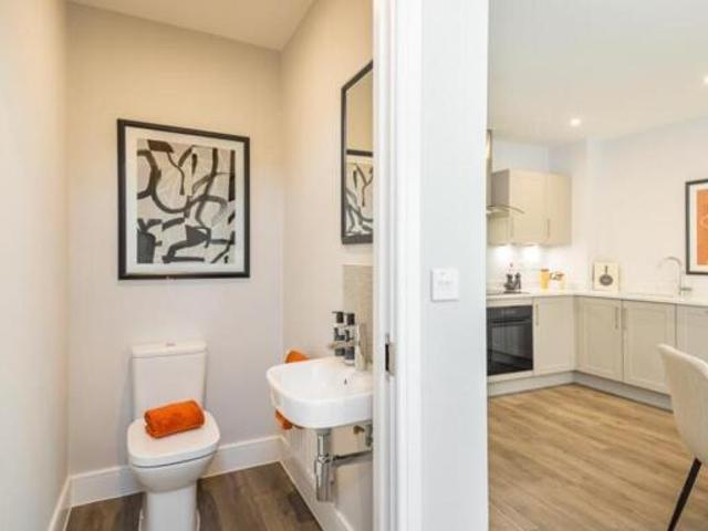House 2 Bedroom For Sale West Sussex West Sussex 395000 ES100456276