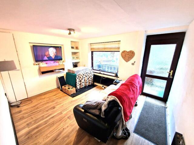 House 2 Bedroom For Sale Wye Caerphilly 135000 ELS99688408